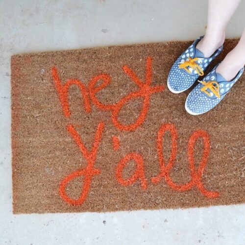 Hey Y'all - Custom Text Door Mat Tutorial ⋆ Dream a Little Bigger
