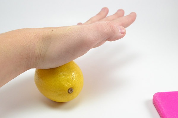 These lemon peppermint sippers are a refreshing and fun drink for ...