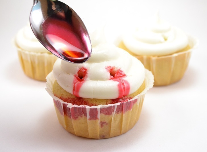 Kind of creepy but kind of cute too and perfect for Halloween! Vampire ...