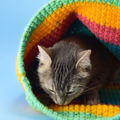 Crochet Cat Sack Hideaway ⋆ Dream a Little Bigger