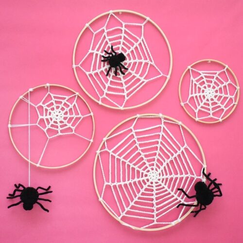 Embroidery Hoop Spider Webs ⋆ Dream a Little Bigger