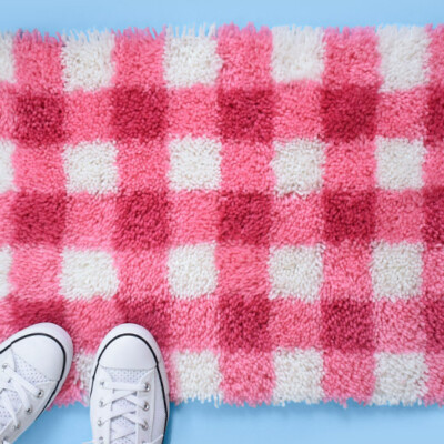 How to Make a Latch Hook Rug ⋆ Dream a Little Bigger