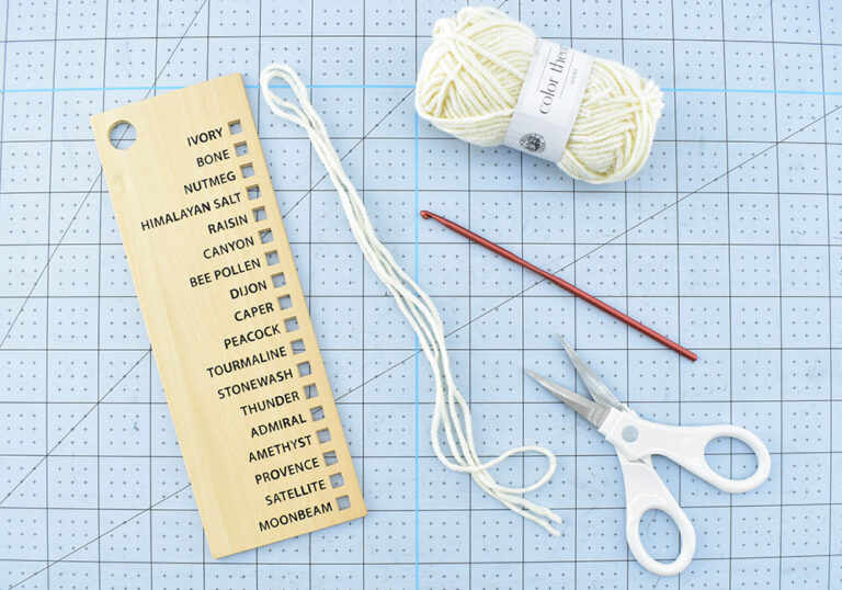 DIY Wooden Yarn Card Organizers ⋆ Dream a Little Bigger