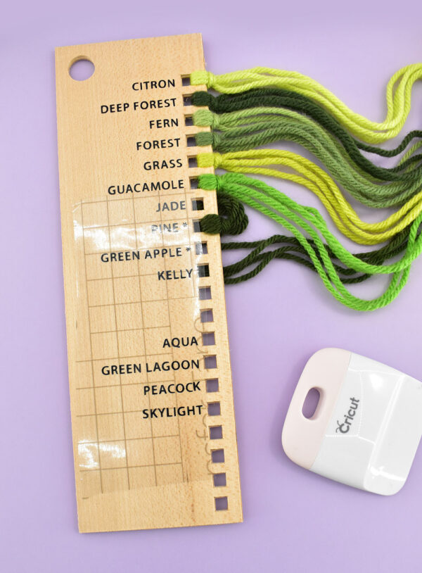 DIY Wooden Yarn Card Organizers ⋆ Dream a Little Bigger