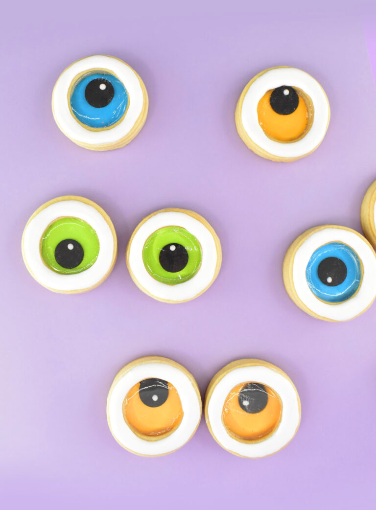 Googly Eye Shaker Cookies ⋆ Dream a Little Bigger
