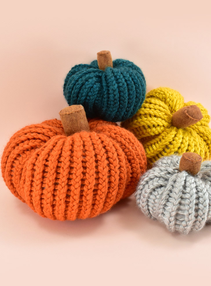 loom-knit-pumpkins-dreamalittlebigger-web-story-1 ⋆ Dream a Little Bigger