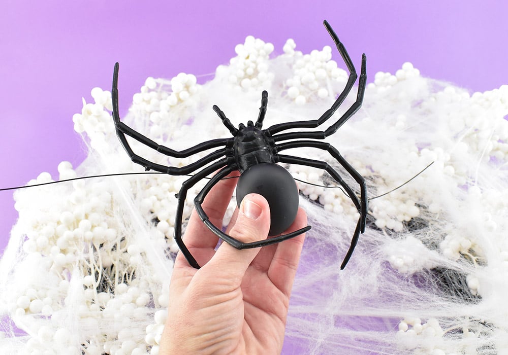 DIY Spiderweb Halloween Wreath ⋆ Dream a Little Bigger