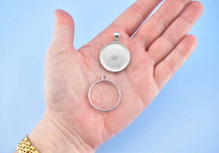 How to Fill Open Back Bezels with Resin ⋆ Dream a Little Bigger